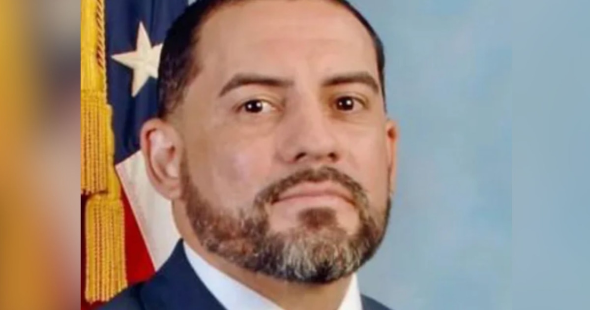 Acusan a agente del FBI de múltiples violaciones. Hace 2 años, fue ...