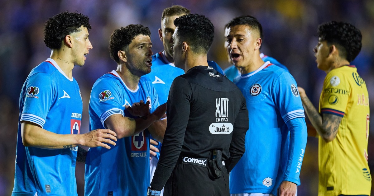 ¡Caos tras victoria del América! Jugadores y staff de Cruz Azul ...