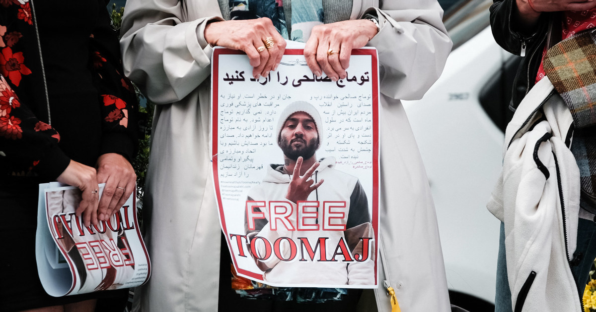 Iranian rapper Toomaj Salehi released after death sentence is overturned