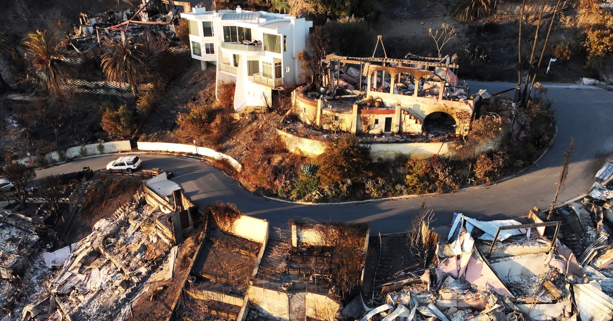 Some residents allowed to return home as crews make progress on L.A ...