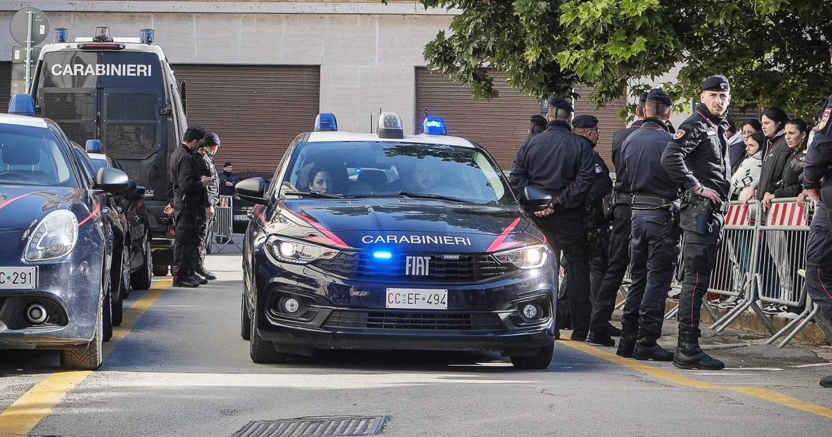 Italy arrests 130 people in large-scale raid on Sicilian Mafia