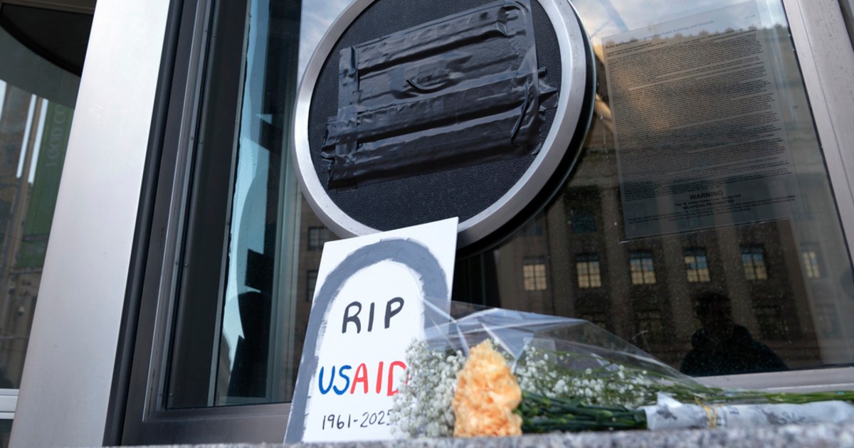 Trump despide al inspector general de USAID después de que su oficina publicara un informe ...