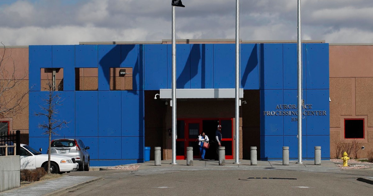 ICE detainees flee from custody in Colorado after reported power outage
