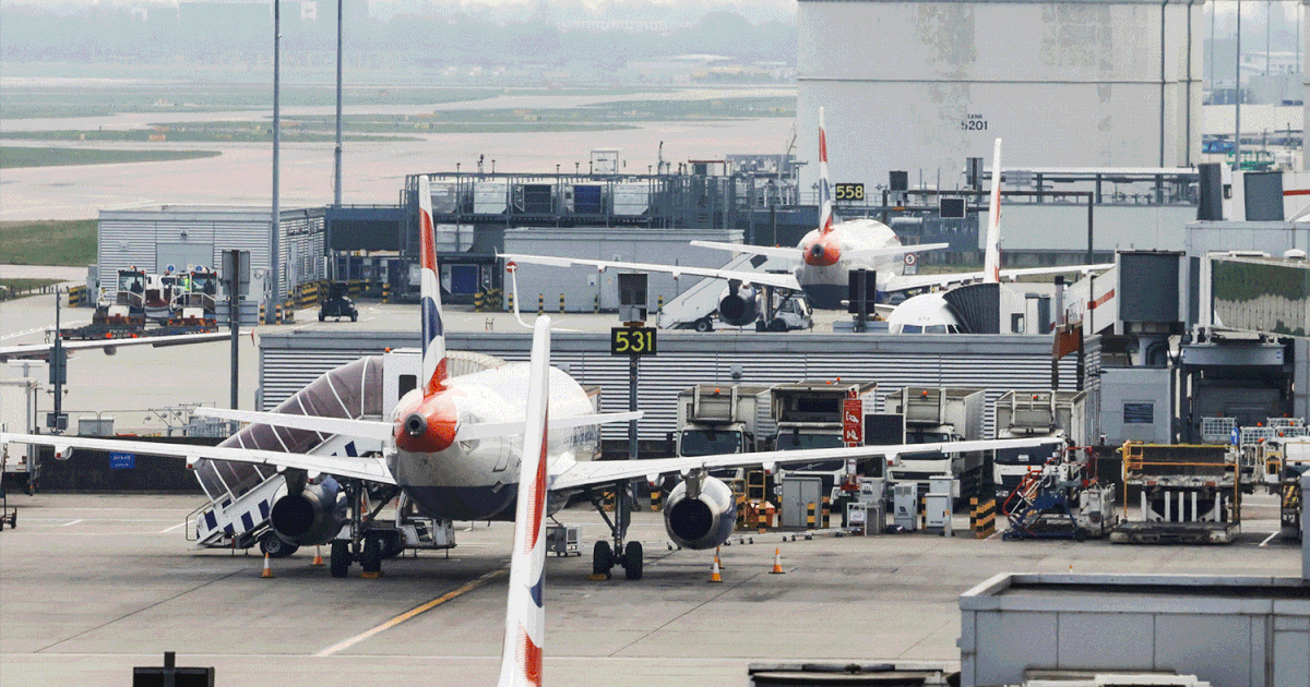 Caos en los vuelos internacionales por el cierre del aeropuerto ...