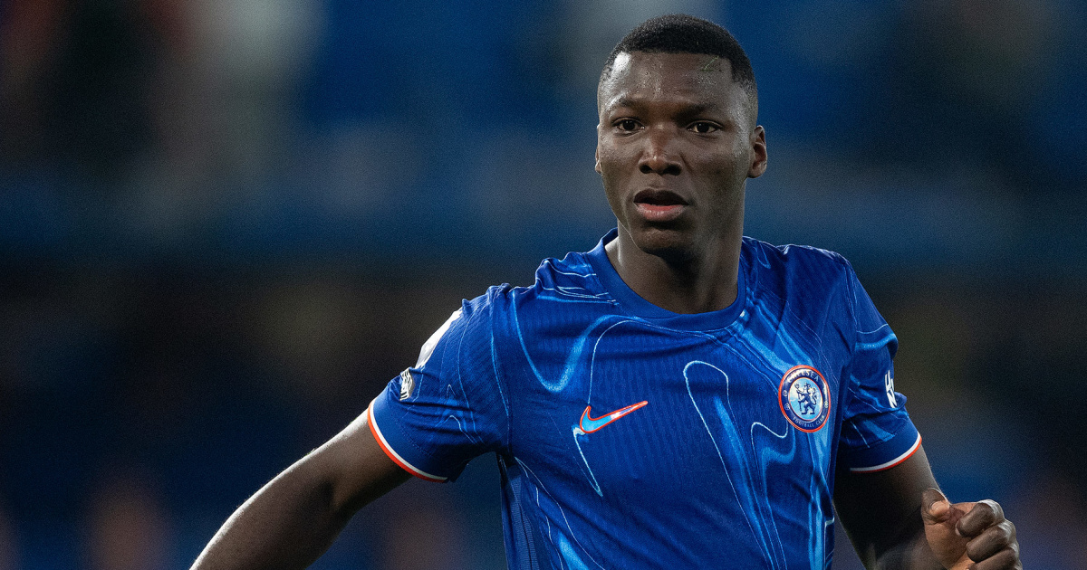 Moisés Caicedo en líos con la policía londinense