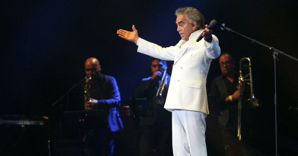 “El Puma” recordó el día que se le rompió el pantalón en un show