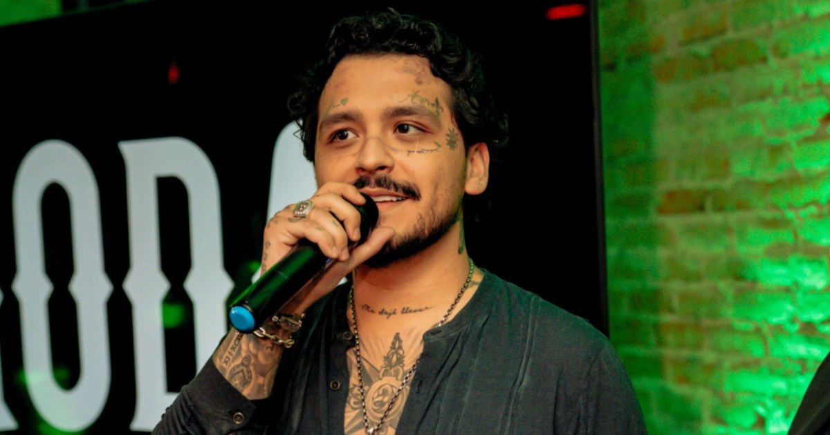 Nodal se presenta ante el juez por polémica con Universal Music
