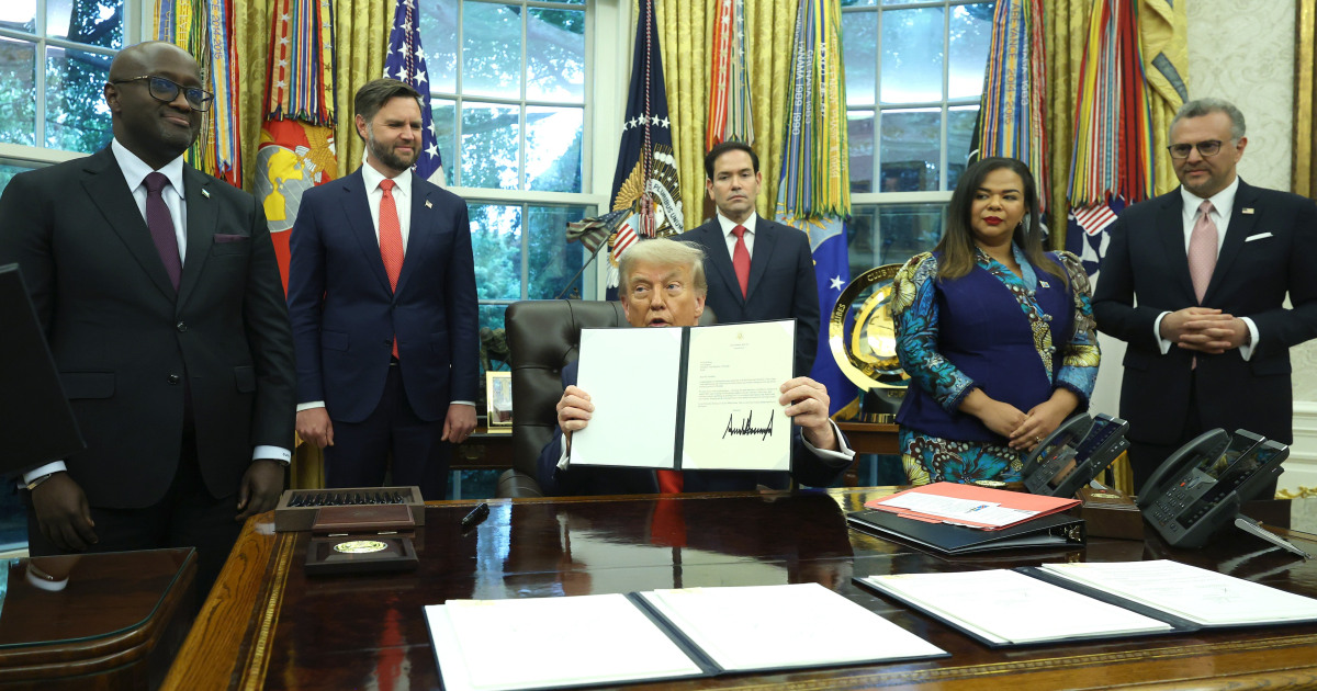 Congo and Rwanda sign a U.S.-mediated peace deal aimed at ending ...