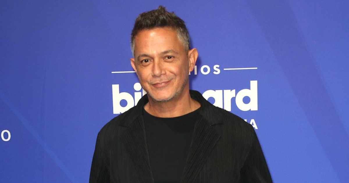 Alejandro Sanz responde a una fan que lo acusó de manipulación