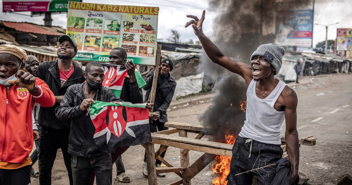 At least 10 killed and Nairobi locked down as police in Kenya clash ...