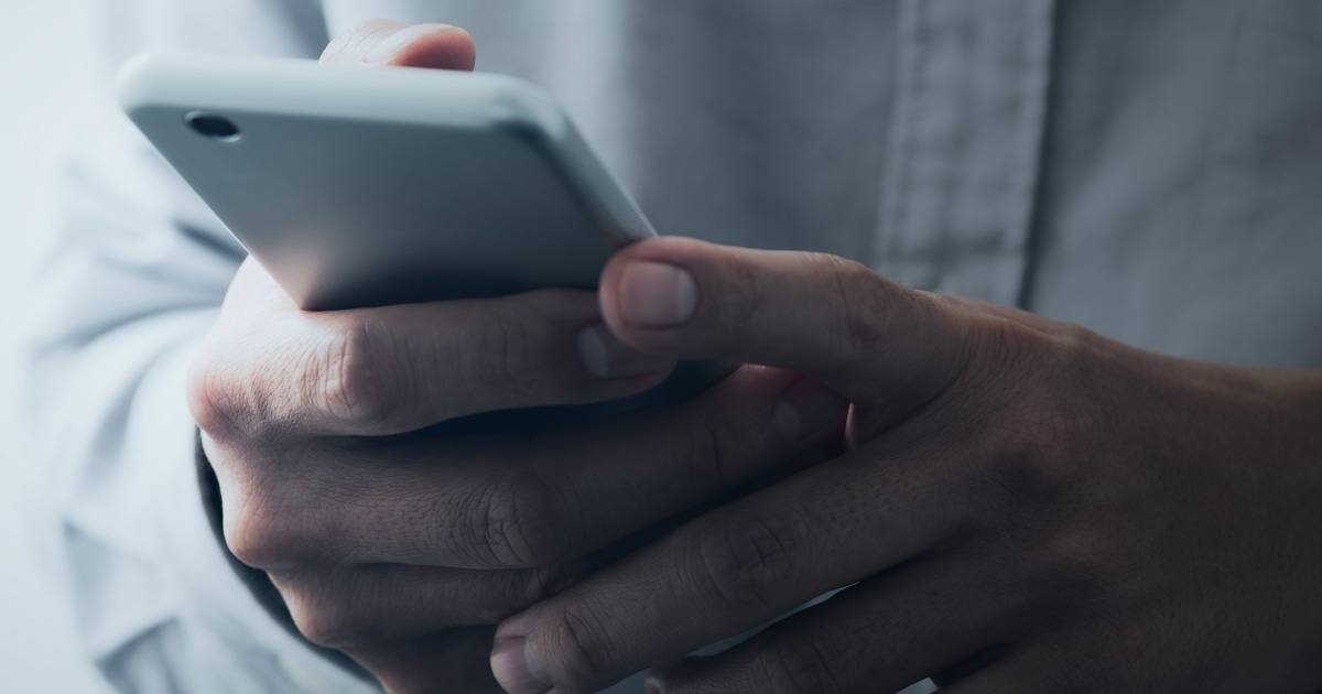 Lurid tale of cross-dressing 'red uncle' goes viral in China