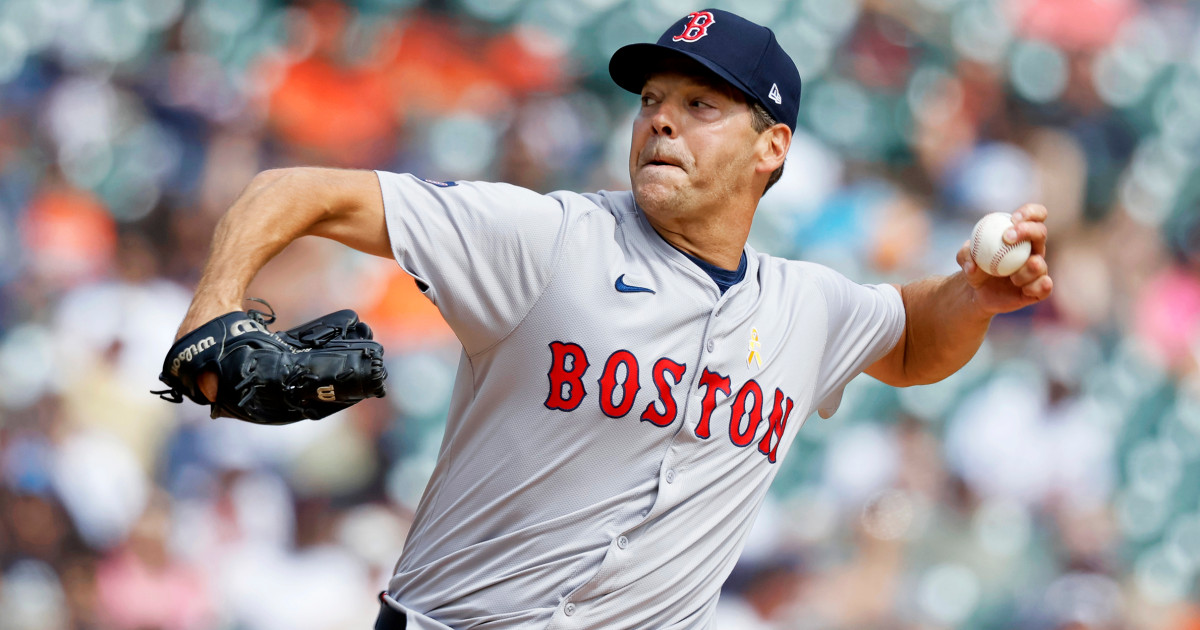 The Royals are calling up 45-year-old pitcher Rich Hill to start ...