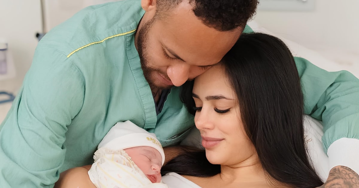 ¡Neymar es padre por cuarta ocasión! El brasileño presumió a su hija Mel