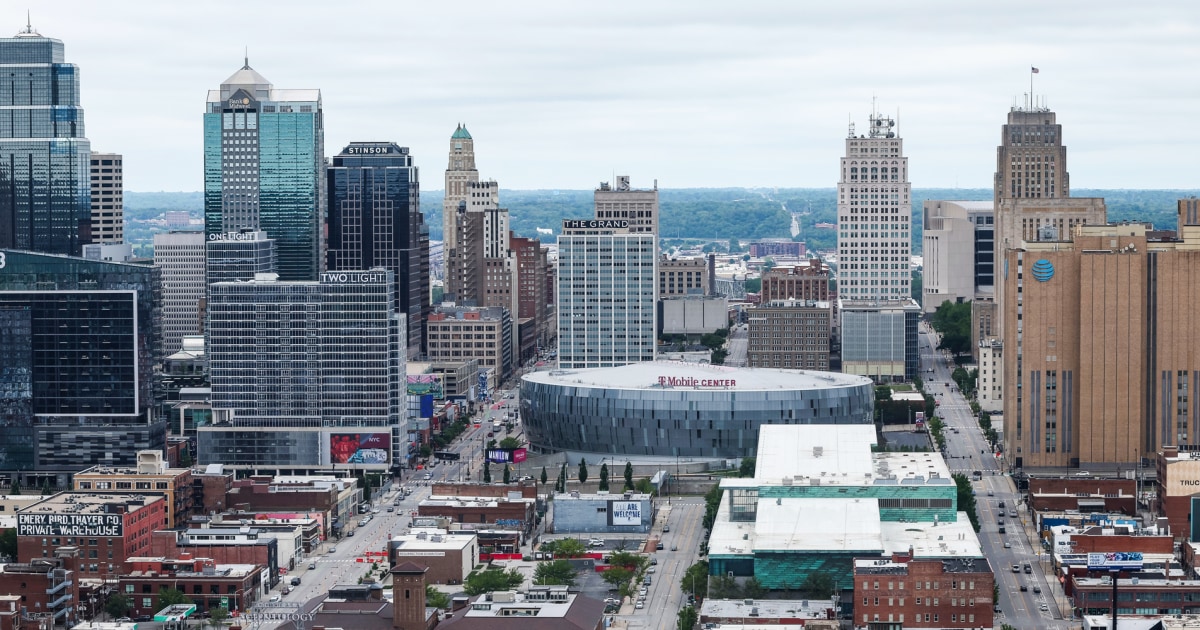 Shutdown fight fuels anger and uncertainty far from Washington, D.C.