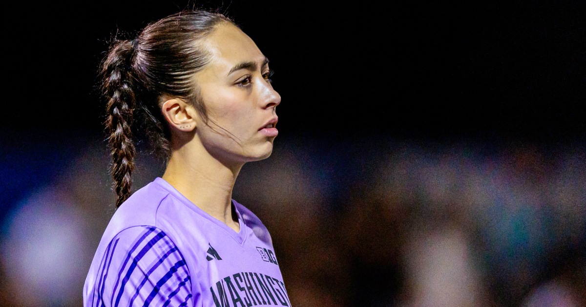 Washington women's soccer goalkeeper Mia Hamant dies at 21 from kidney ...