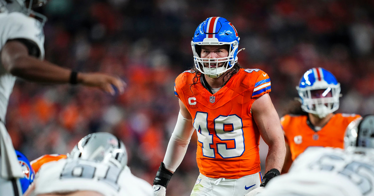 Broncos' Alex Singleton had surgery for testicular cancer a day after ...