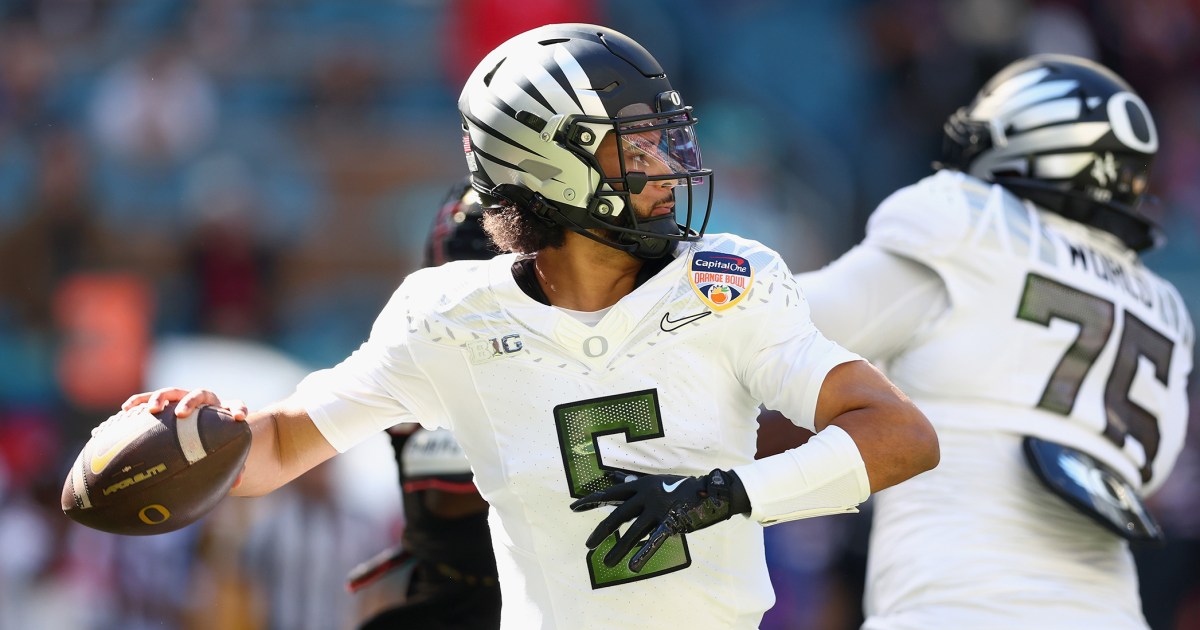 Oregon moves into CFP semifinals by topping Texas Tech 23-0