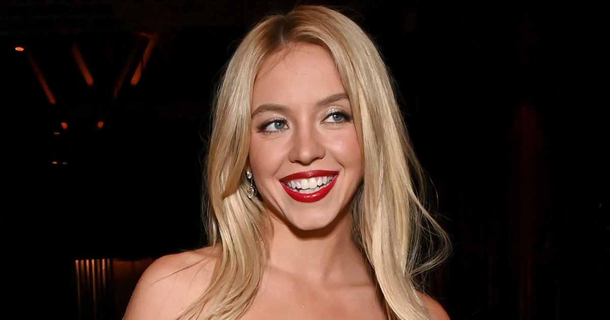 Sydney Sweeney didn't ask permission for bra stunt on Hollywood sign ...