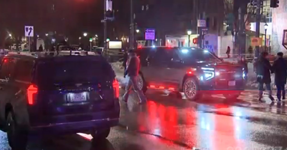 Car crash into headquarters of Chabad Lubavitch movement in NYC is ...