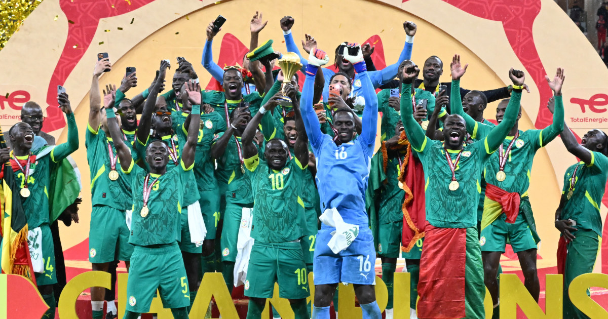 De la protesta al título: Senegal abandona la cancha y se corona ...