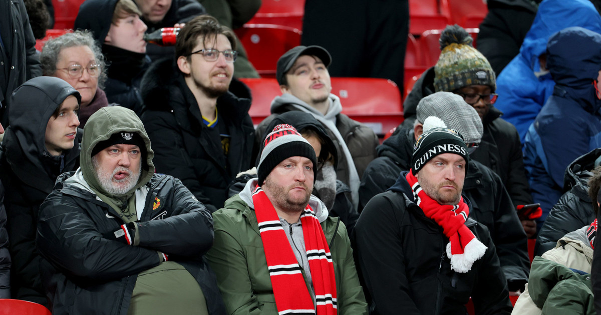 Miles de aficionados del United planean protesta en Old Trafford