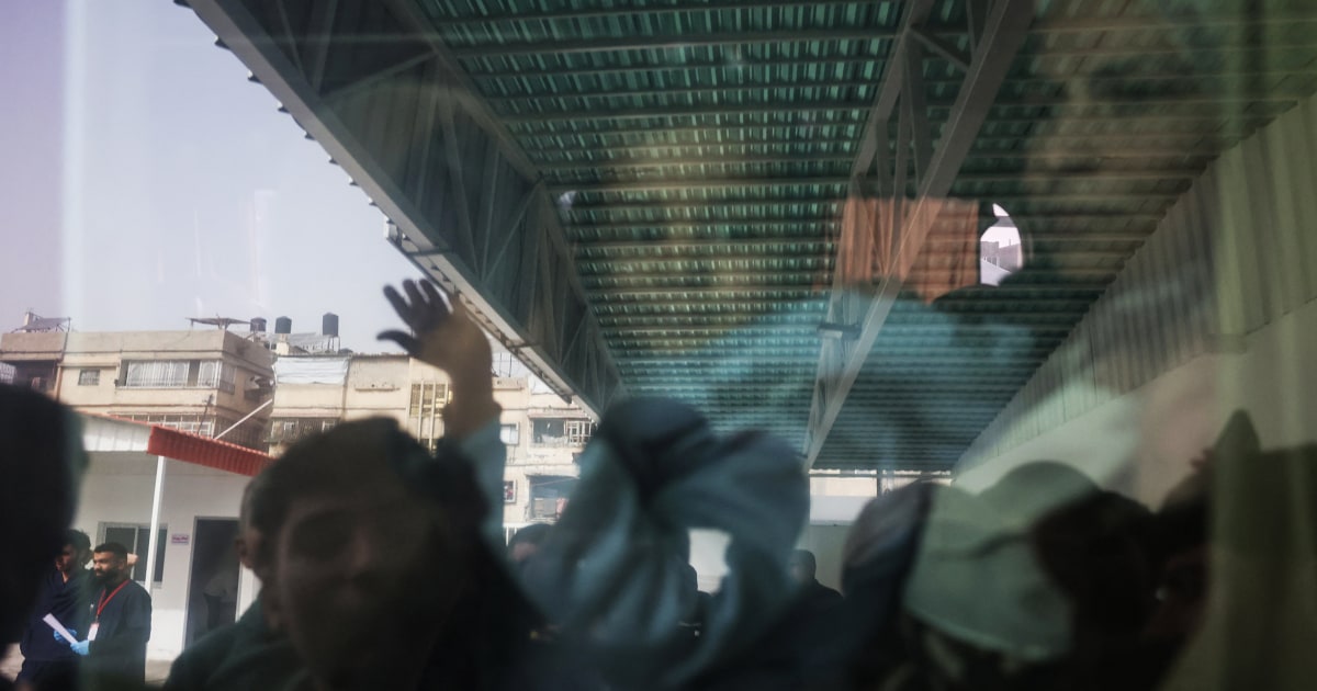 Rafah border crossing reopens, a step forward in the Israel-Hamas ceasefire