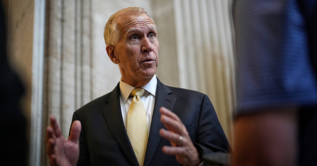 Sen. Thom Tillis drops blockade of Trump's Fed chair nominee, clearing ...