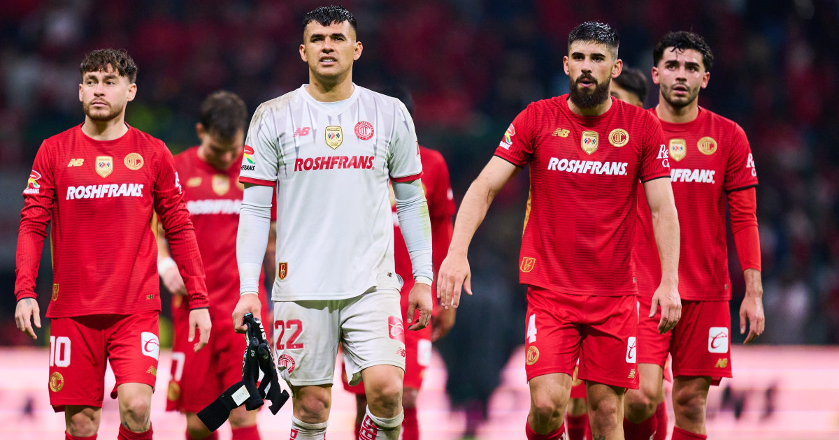 Pachuca sorprende al bicampeón en el infierno: Toluca pierde la ida de ...