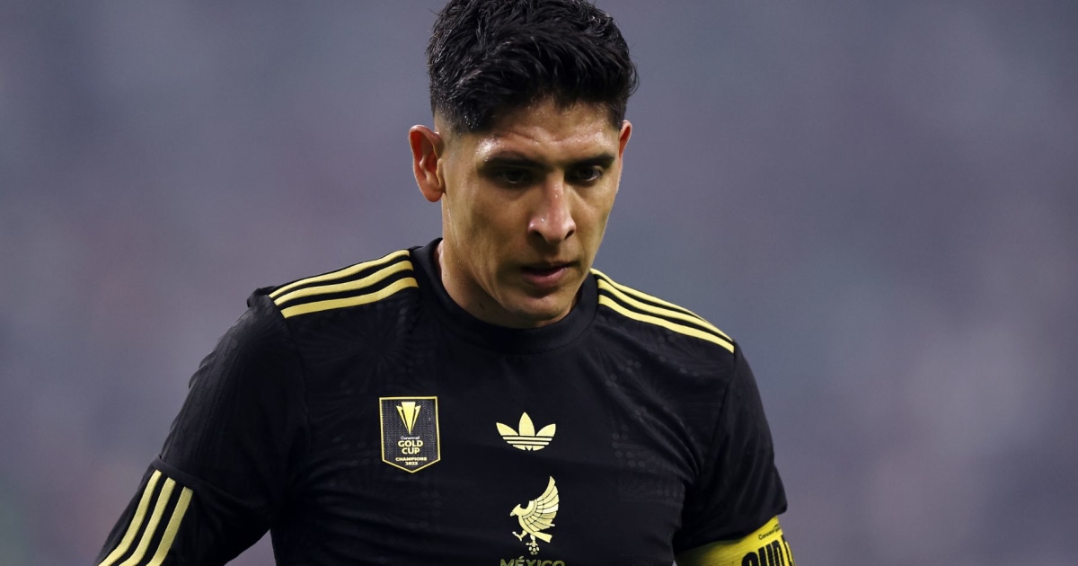 Edson Álvarez jugará el Mundial con un futuro incierto