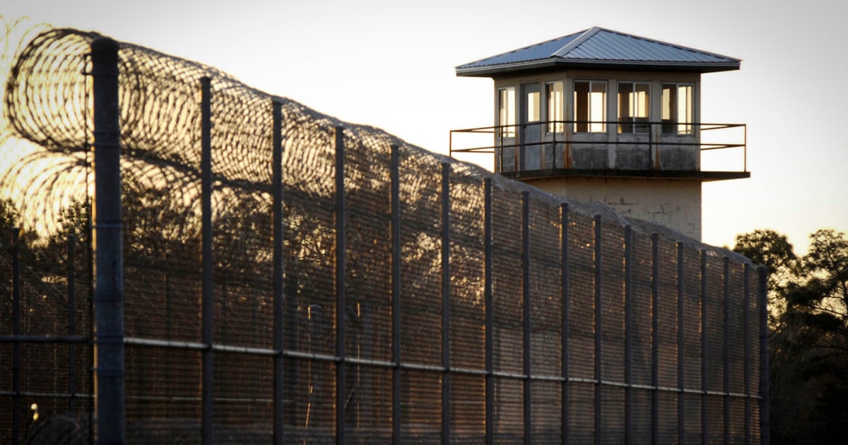 Nitrogen gas execution is unconstitutionally cruel, judge says in ...