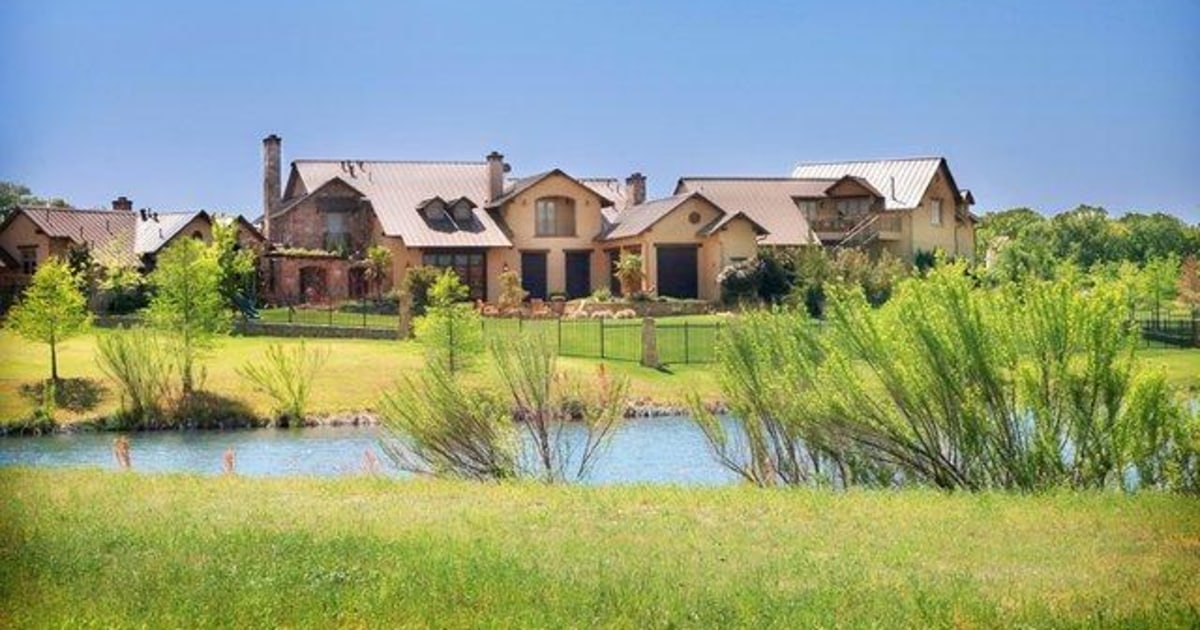 Play ball! Homes of baseball's top stars