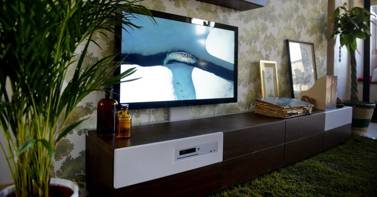 IKEA to integrate TVs, music players into furniture line