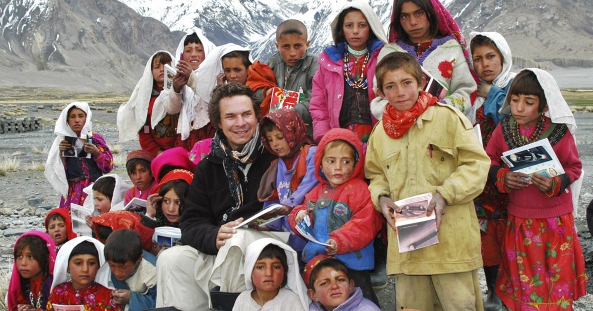 Author Greg Mortenson faces civil suit over 'Three Cups of Tea'