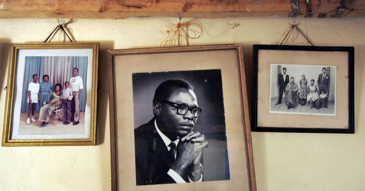 Secret colonial file on Barack Obama Sr. released by British