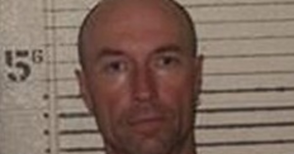 'Mountain man' who kidnapped athlete Kari Swenson on run again