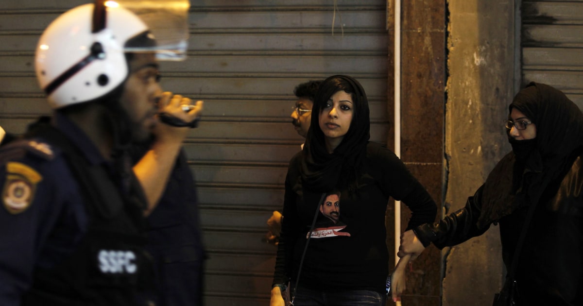 In Bahrain, Twitter tells the story of police, protesters and Formula ...