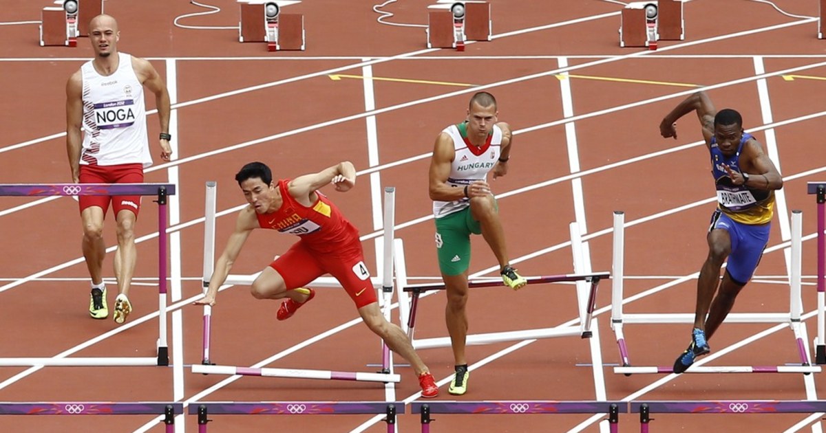 Huge blow for China as hurdler Liu Xiang crashes out of Olympics