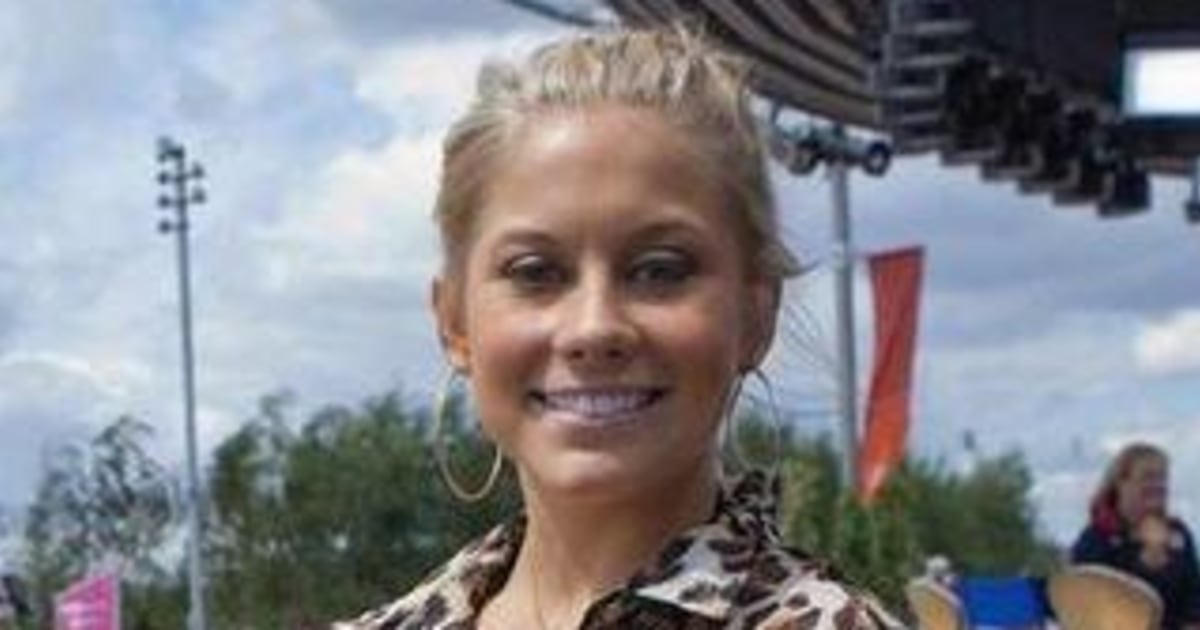 Stripping athletes? Shawn Johnson's 6 Olympic secrets