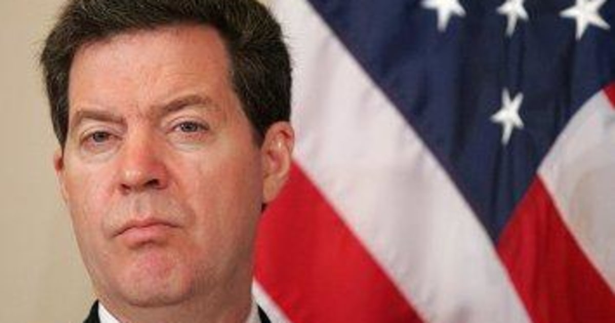Brownback drives moderates from his midst