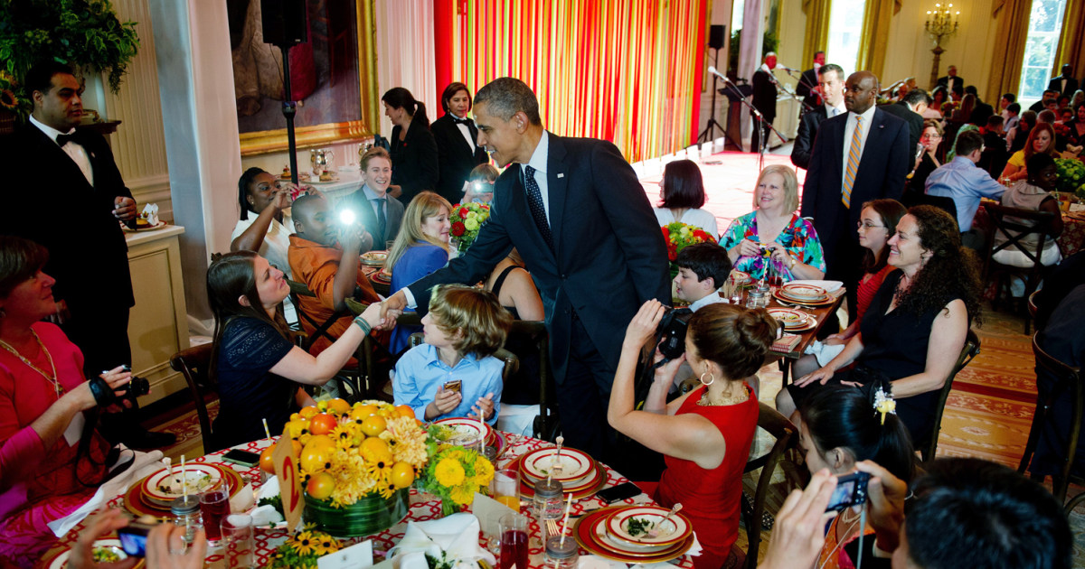 Michelle Obama hosts kids' lunchtime 'state dinner' at White House