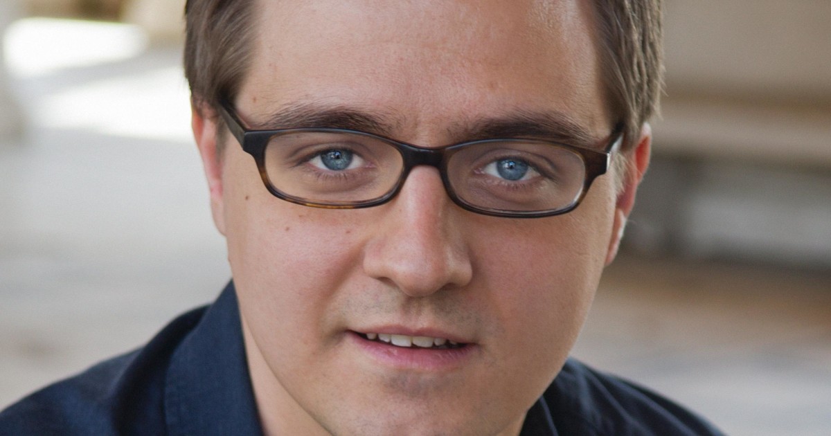 Chris Hayes to be in James Cameron's new environmental series
