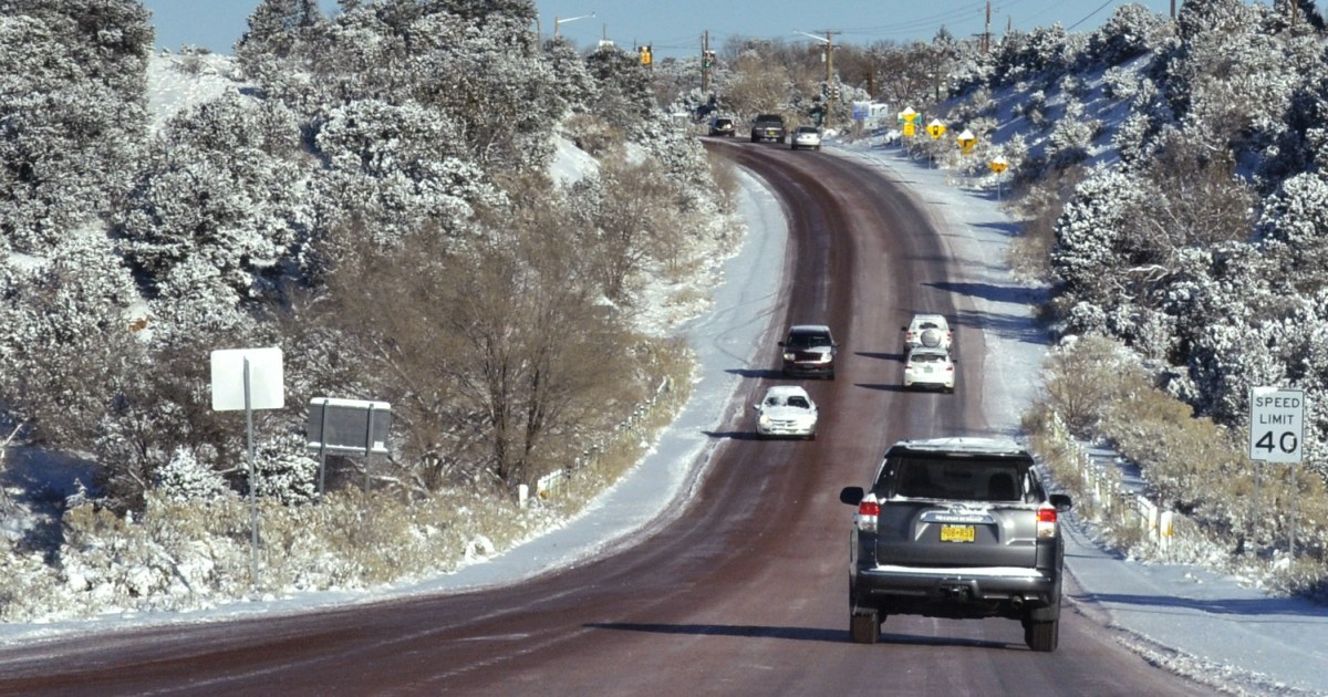 Highway deaths hit six-decade low, government data show