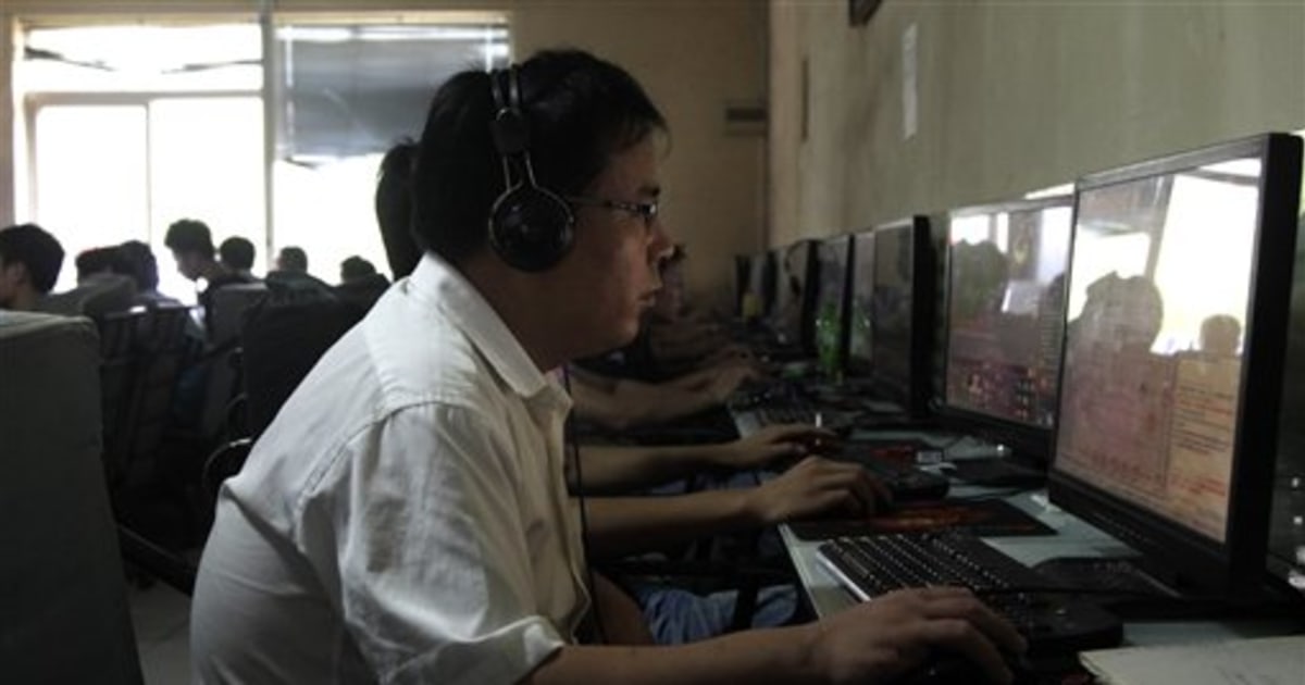 China tightening controls on Internet