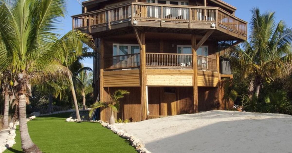 Live off the grid in the Florida Keys