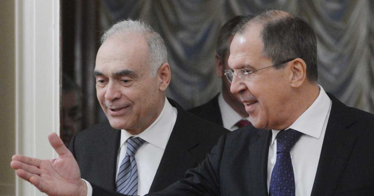 Russia pushes Syria to hold talks with opposition