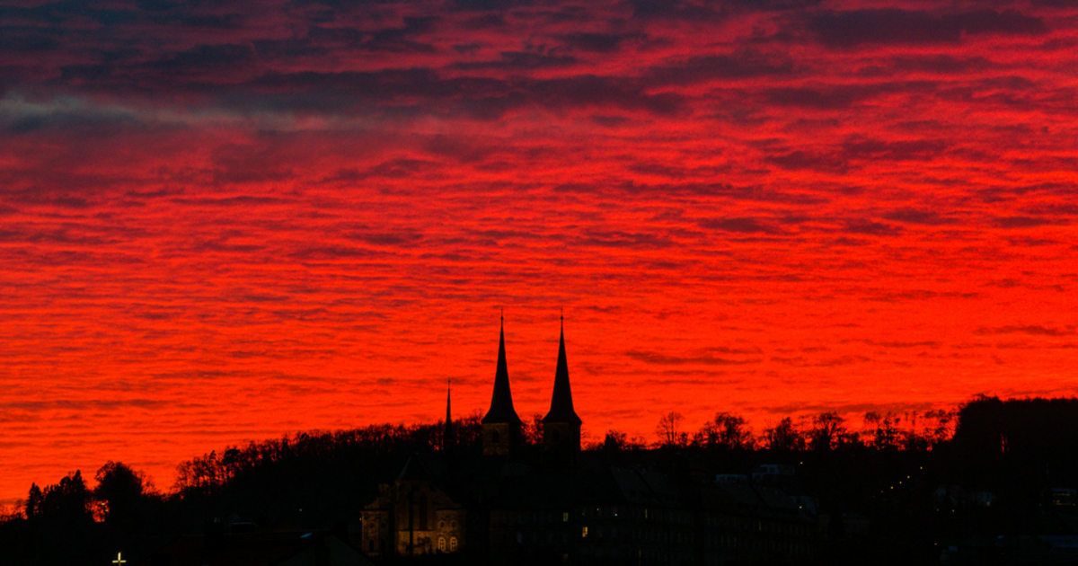 Red skies delight in Germany