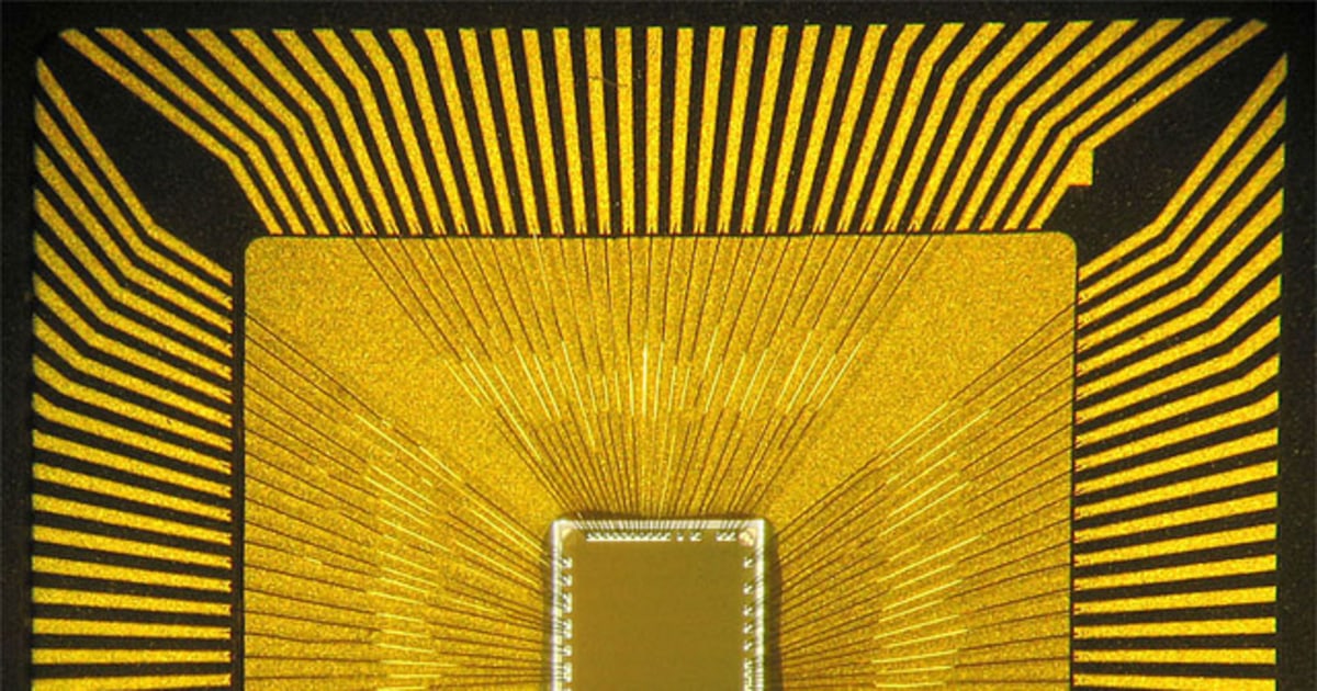 IBM unveils brain-like chip