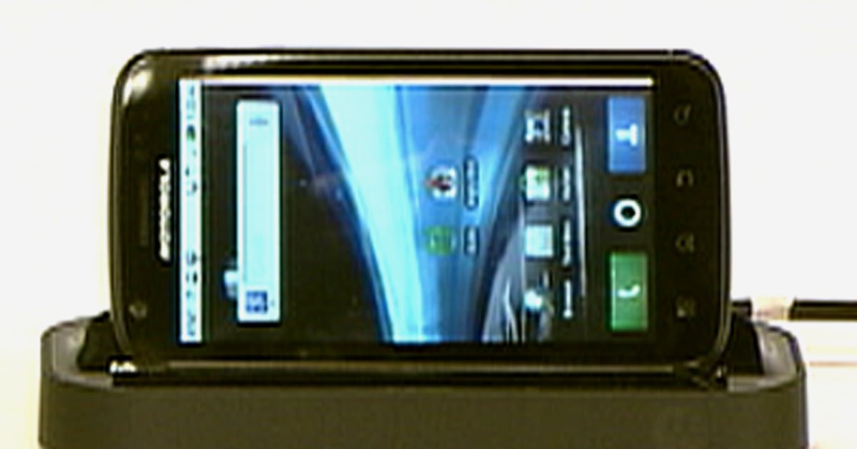 Motorola Atrix phone/laptop combo can't live up to hype