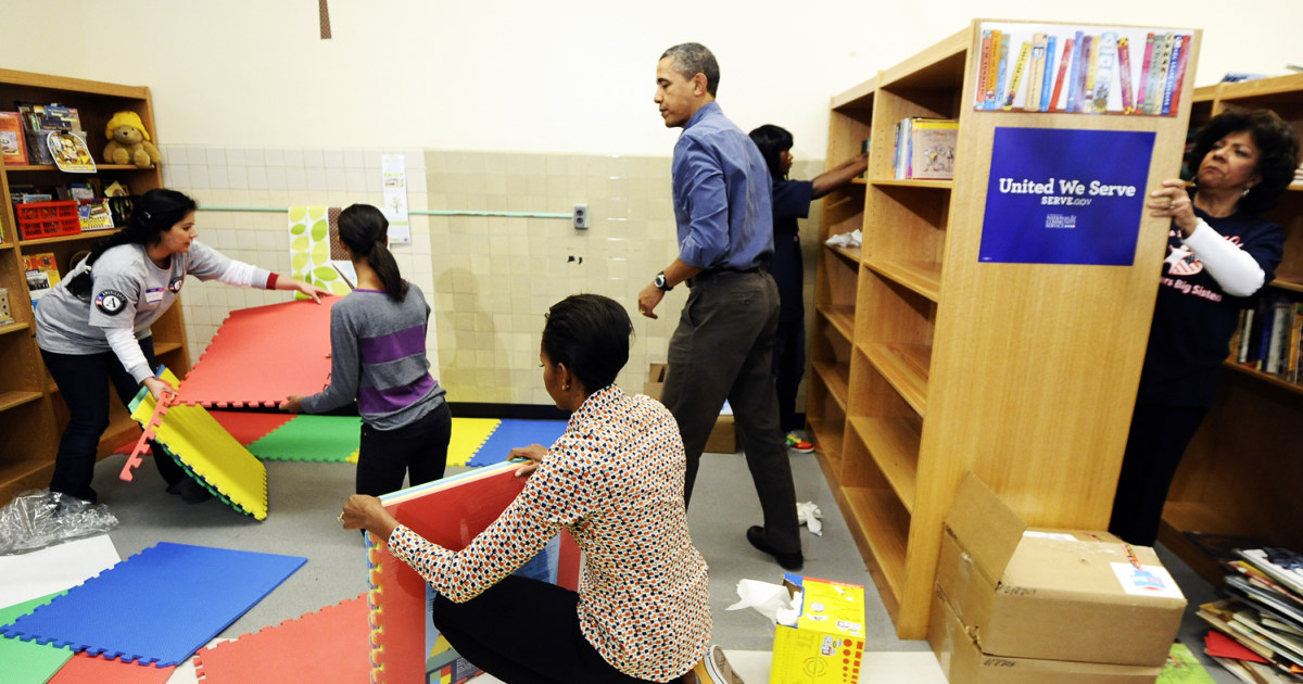 Obama family celebrates MLK's legacy with volunteer project