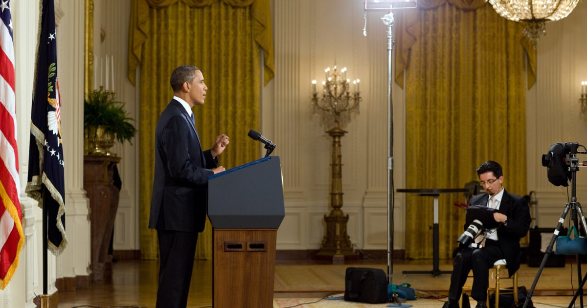Press photographer makes history shooting live presidential address